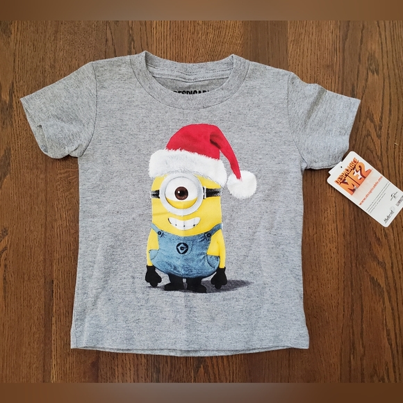 Universal | Shirts & Tops | New Despicable Me 2m Santa Minion Tee ...